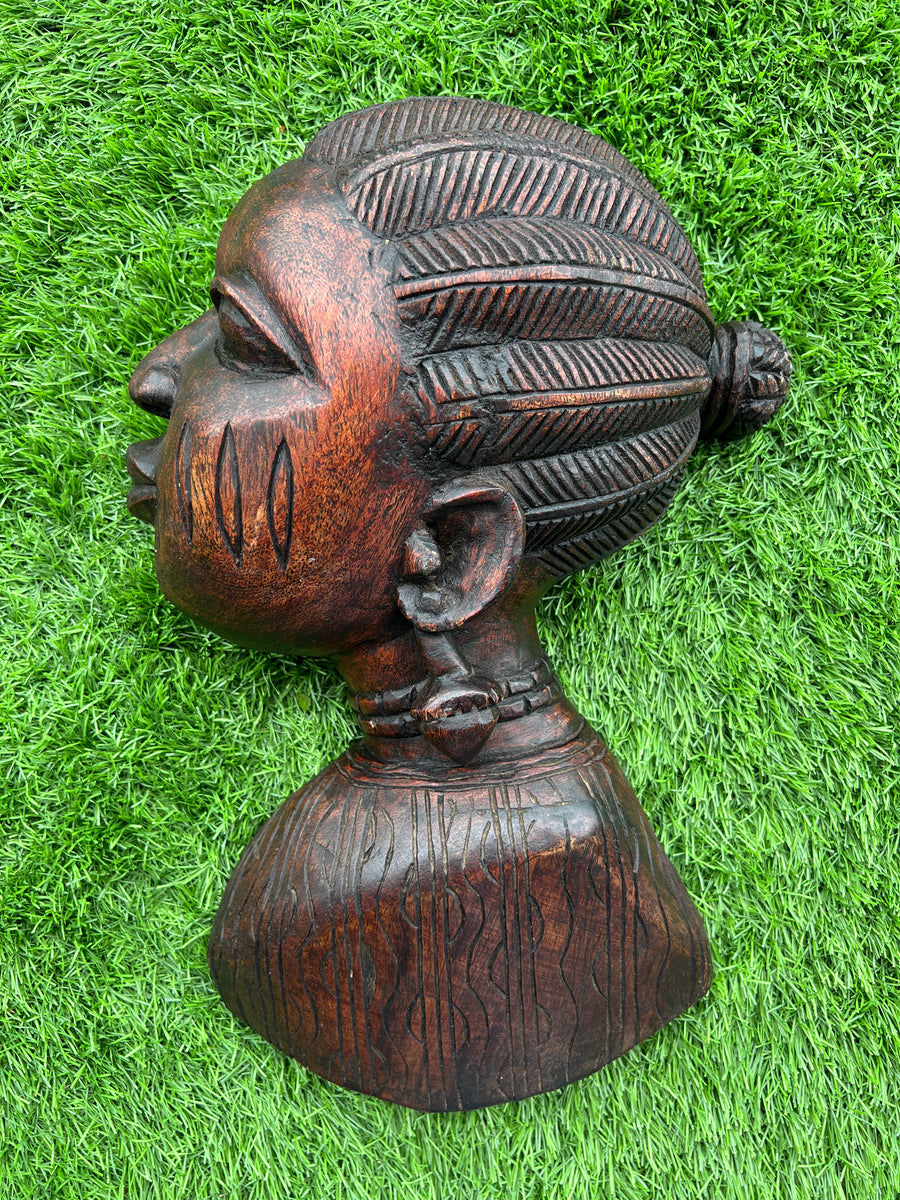 Àbèké Àde – Imisi House